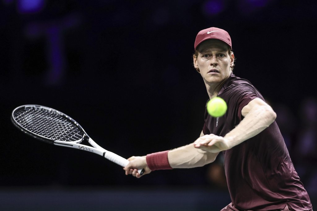 Perché le condizioni indoor sono uno straordinario vantaggio per Jannik ...